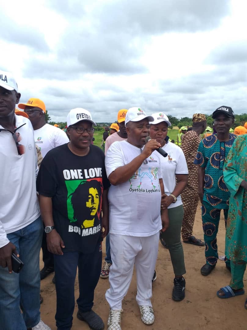 APC chieftain takes birthday to Iwo streets